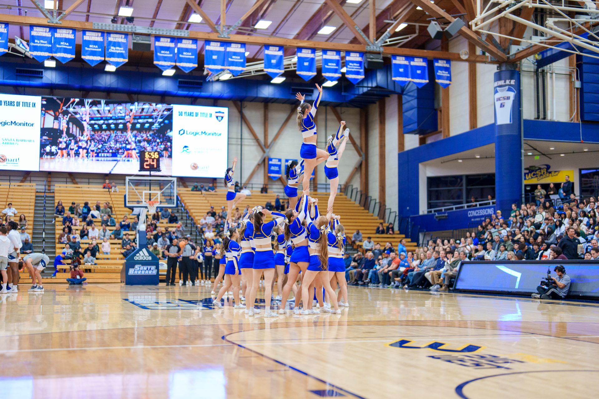 In Photos: Men’s Basketball: Gauchos vs UC Davis | The Bottom Line UCSB